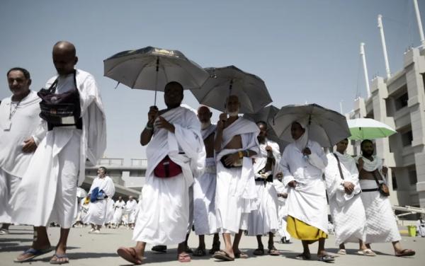 Jamaah Haji Dapat Payung Gratis Saat Mengunjungi Masjid Nabawi ...