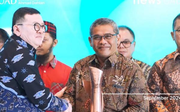 Universitas Ahmad Dahlan Raih Penghargaan Inovasi Halal Terbaik di ...