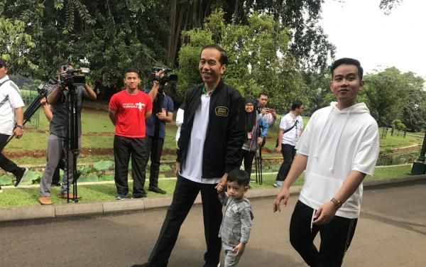 PDIP Resmi Memecat Jokowi, Gibran dan Bobby dari Keanggotaan Partai - Muslimobsession.com